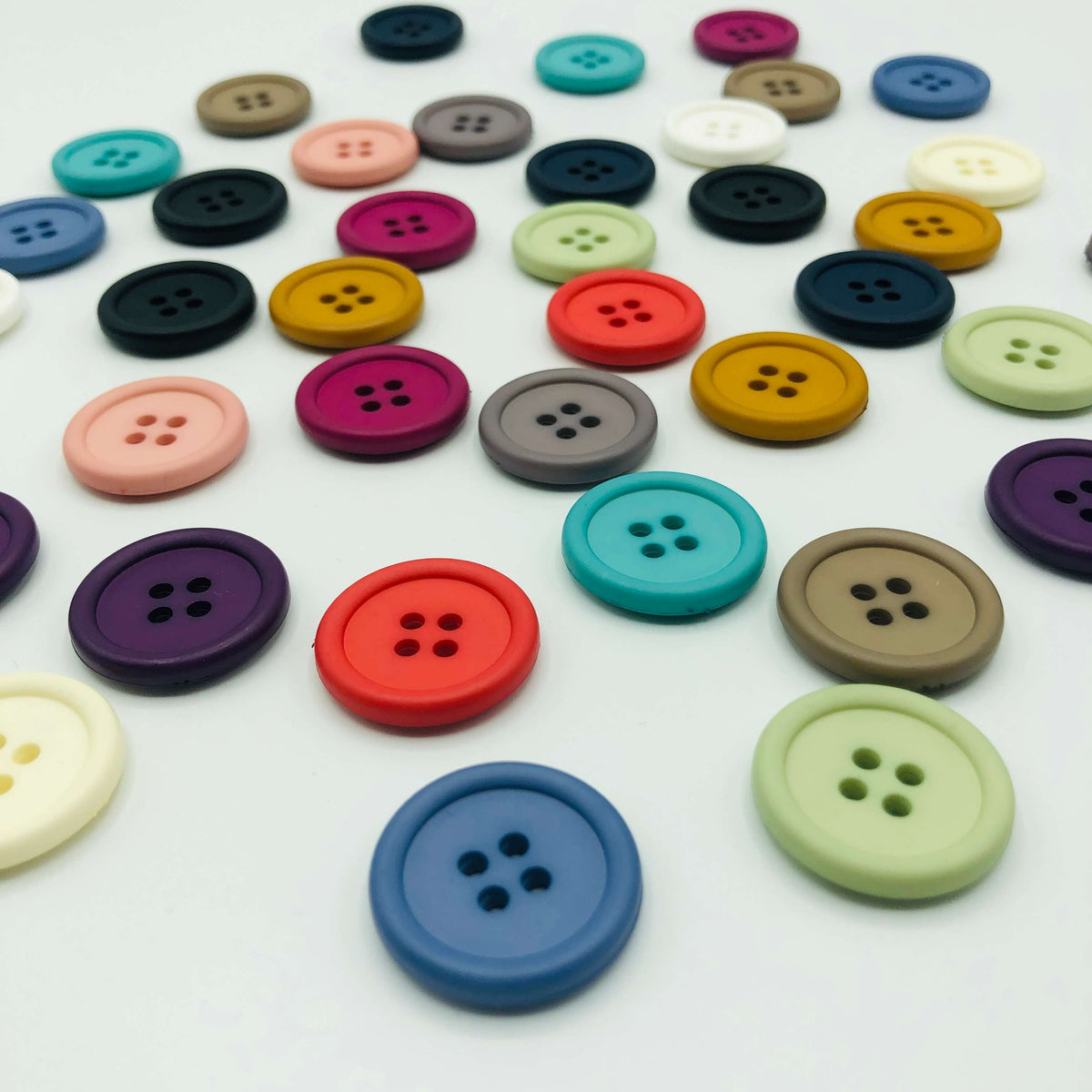 Matt Plastic Buttons, 4 hole, 23mm, adult buttons made in Italy – The ...
